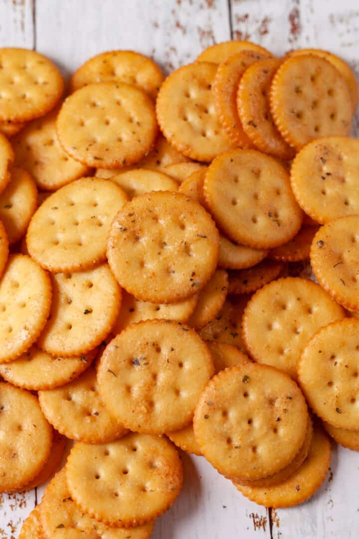 Buttery Ranch Seasoned Crackers - On Ty's Plate